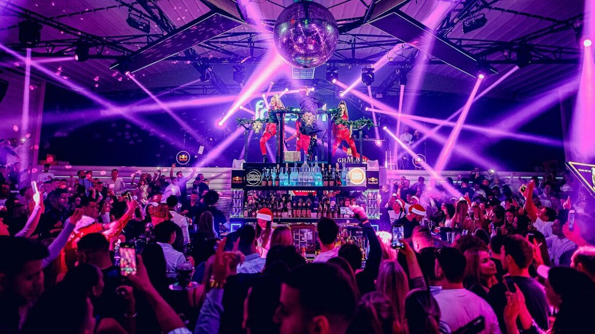 Paris: The Top 10 Bars, Clubs and Live Music Venues in the City of ...